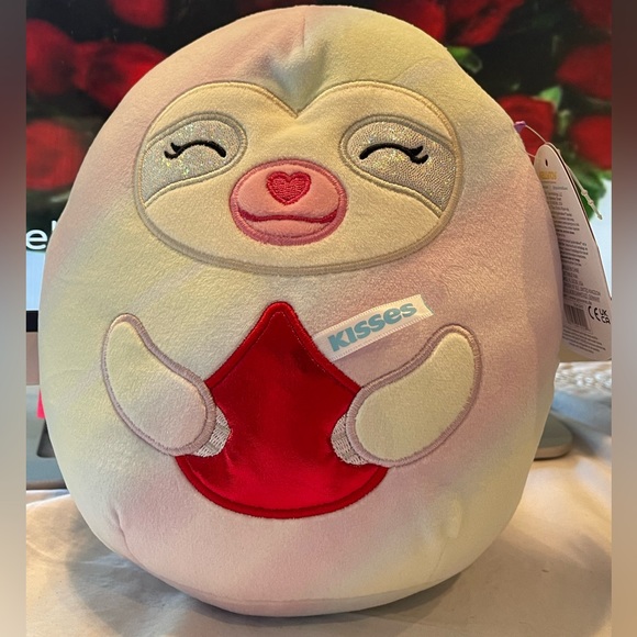 Squishmallows | Toys | Nwt Taylor The Sloth Squishmallow Has Hersheys ...